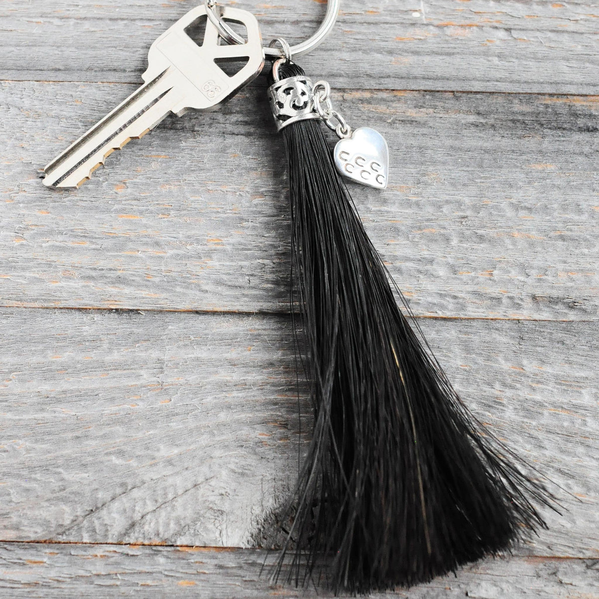 Sterling Tassel Horse Hair Keychain with Hoofprint Charm – Spirithorse ...